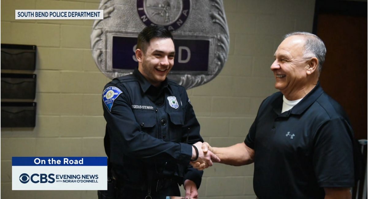 Full Circle: Officer reunites with abandoned baby he helped 25 years ...