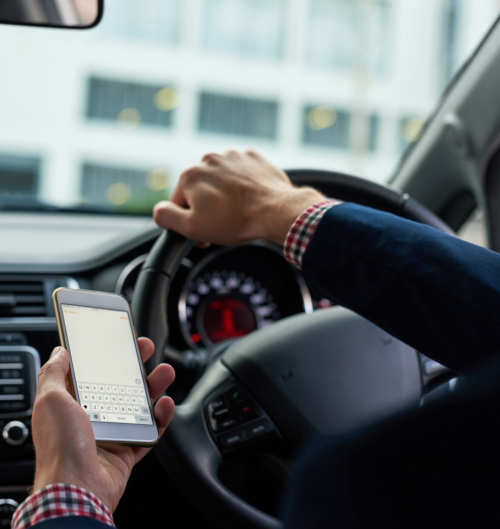 Oklahoma City Distracted Driving Accident Lawyer | Stipe & Belote