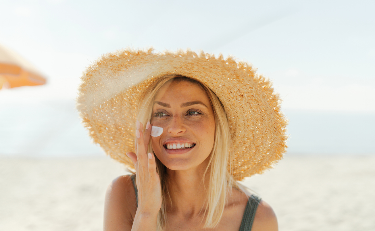 Skincare Ingredients That Can Cause Sun Sensitivity: What to Avoid in ...