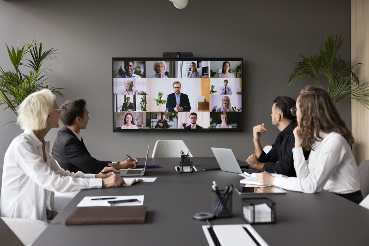 Age Diversity in the Workplace: Solving an Age-Old Problem | Peninsula AU