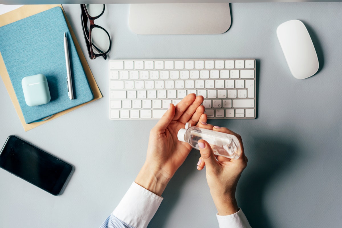 How to Discuss Poor Hygiene with An Employee | Peninsula AU