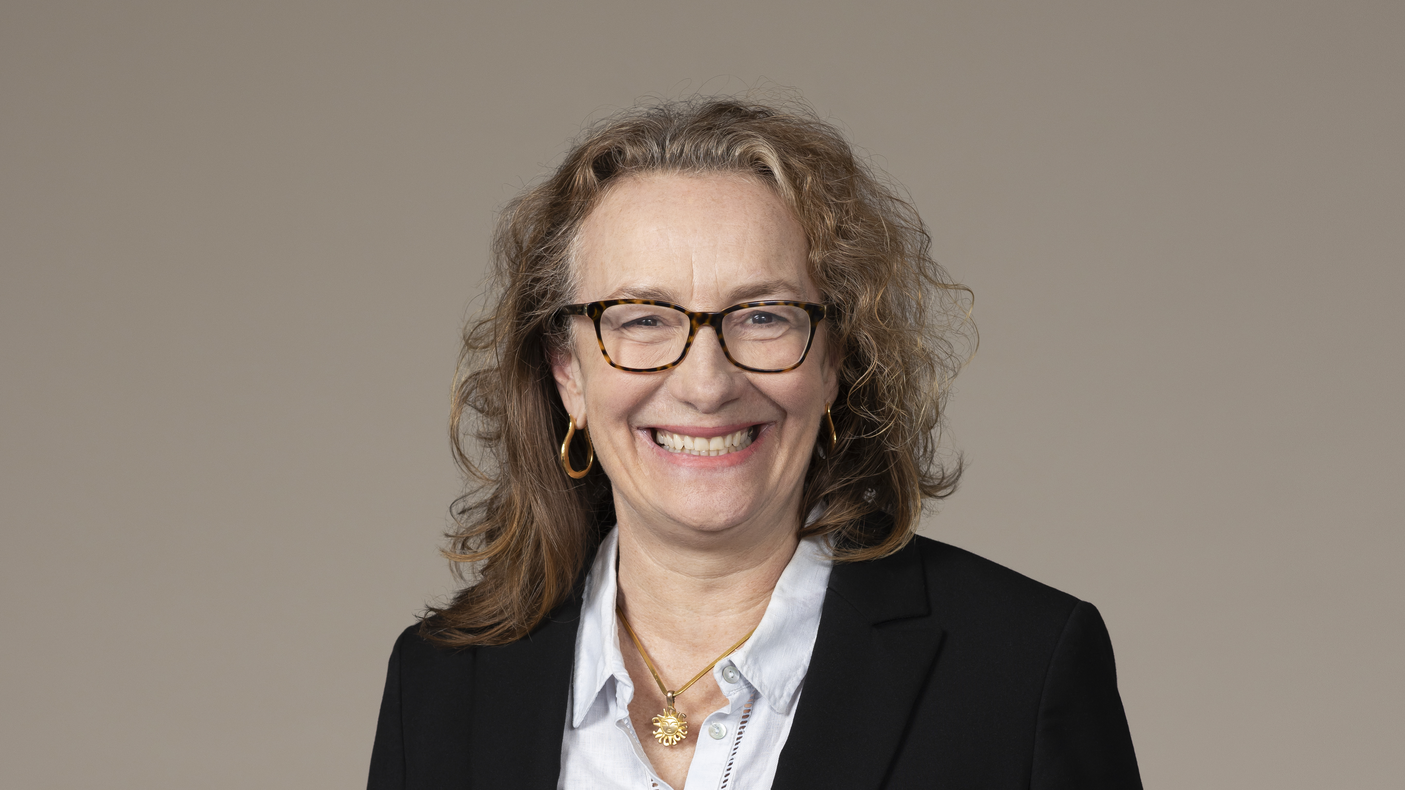 Sir Robin Budenberg CBE - biography | The Crown Estate