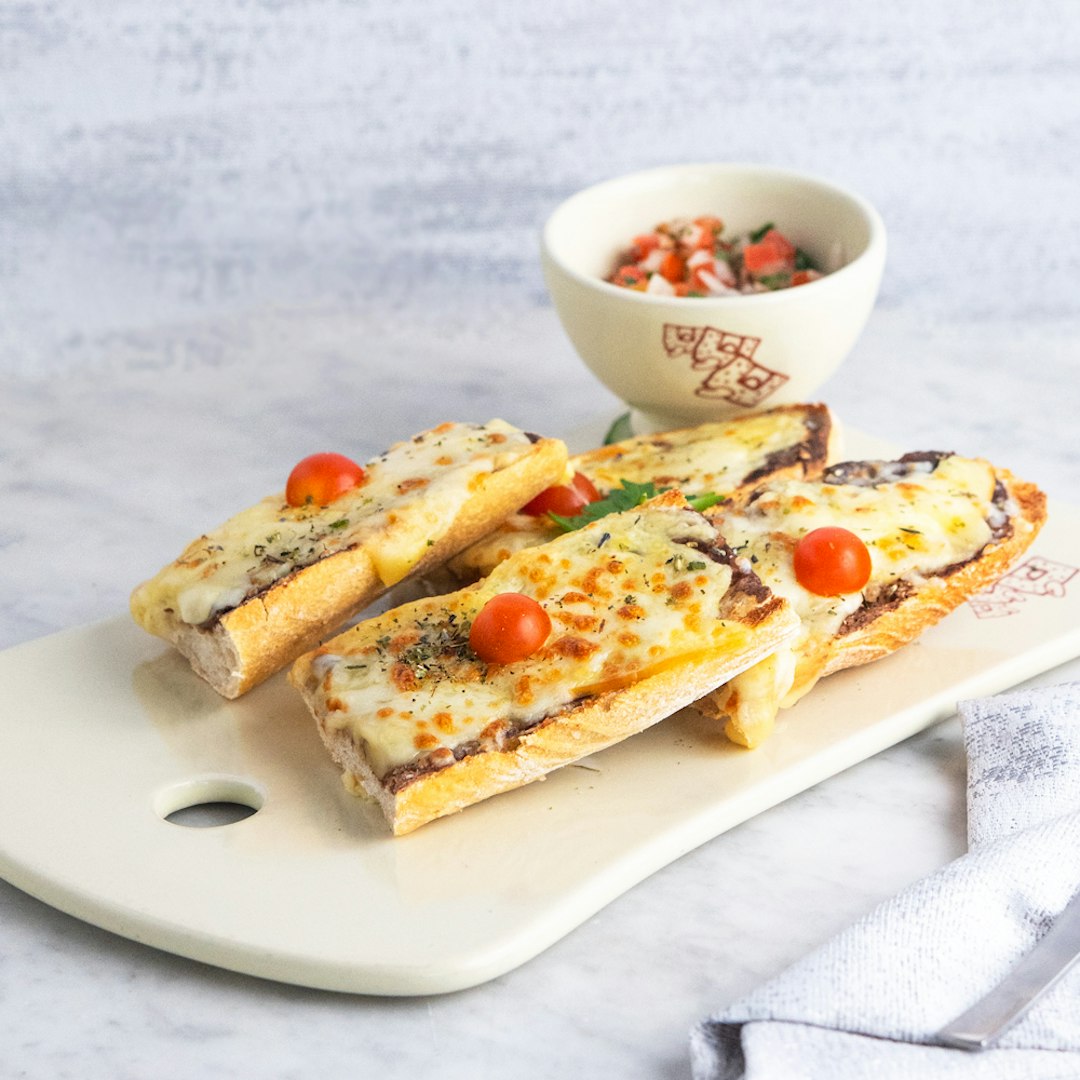 Molletes - Le Pain Quotidien