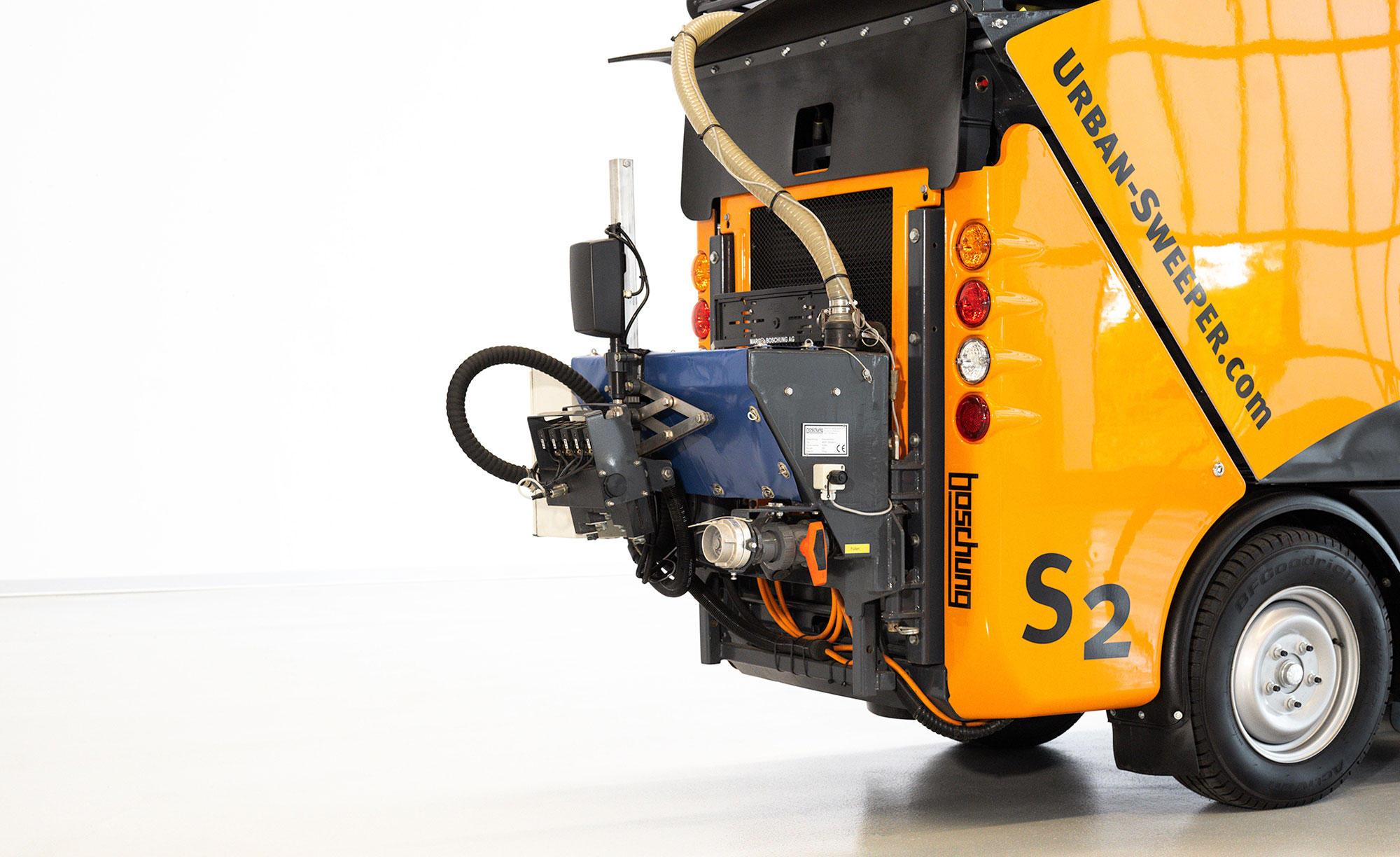 Urban-Sweeper S2.0 - Electric Street Sweeper releasing 0 (zero) emissions