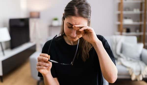 Solutions to Correct Tired Looking Eyes - Karan Chopra™ M.D.