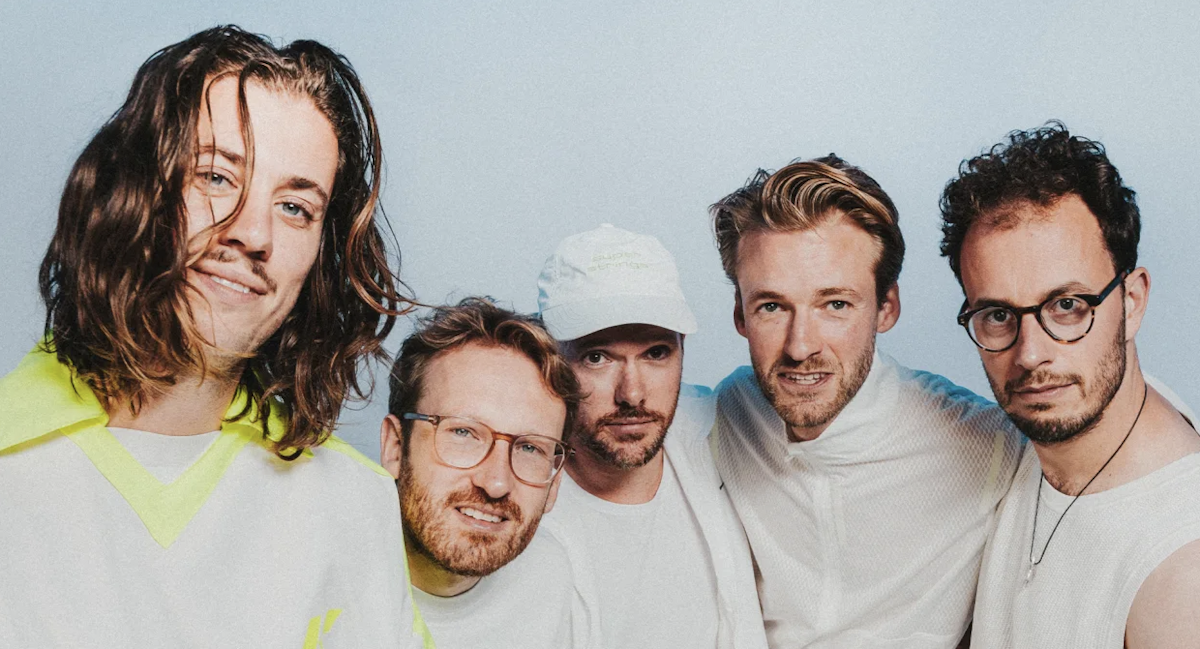 SUPERSTRINGS • DGTL