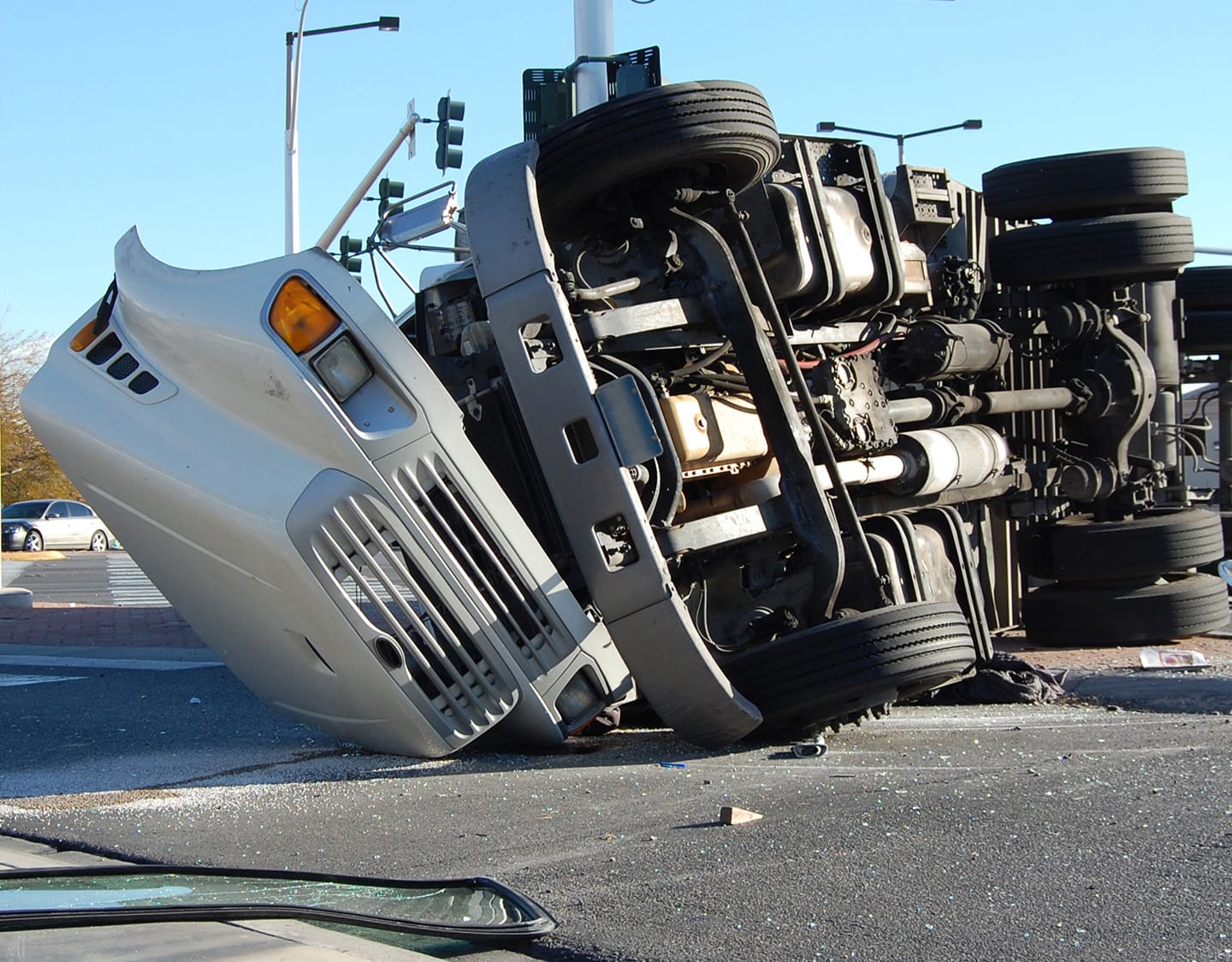 Truck Rollover Accidents | Webster Vicknair Macleod