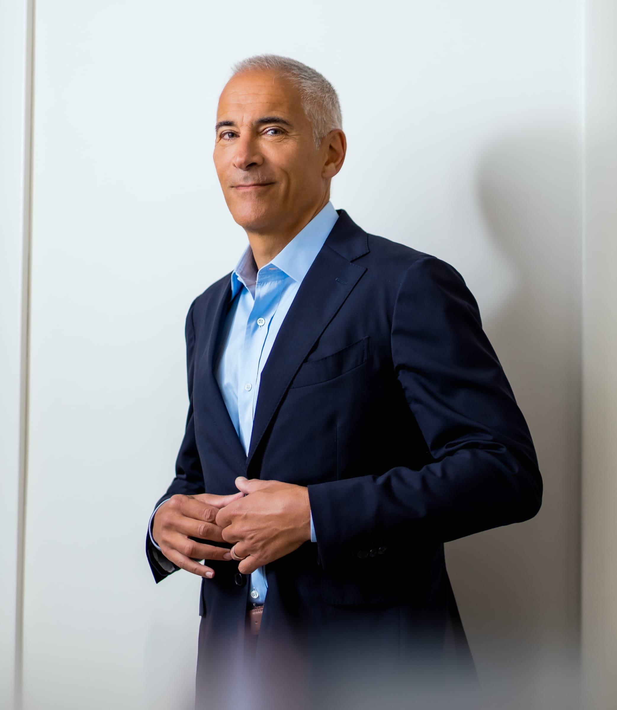 Dr. J Epstein | Foundation Aesthetic Hair Restoration Method