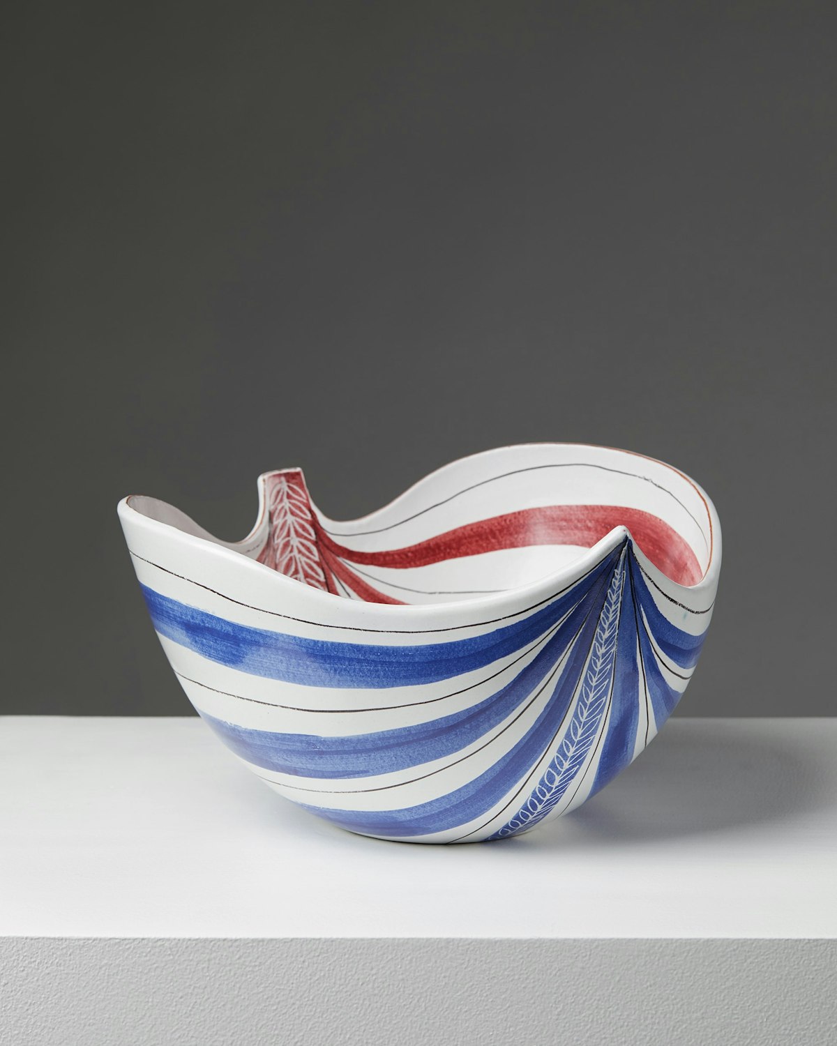 Bowl designed by Stig Lindberg, Sweden. 1950's.