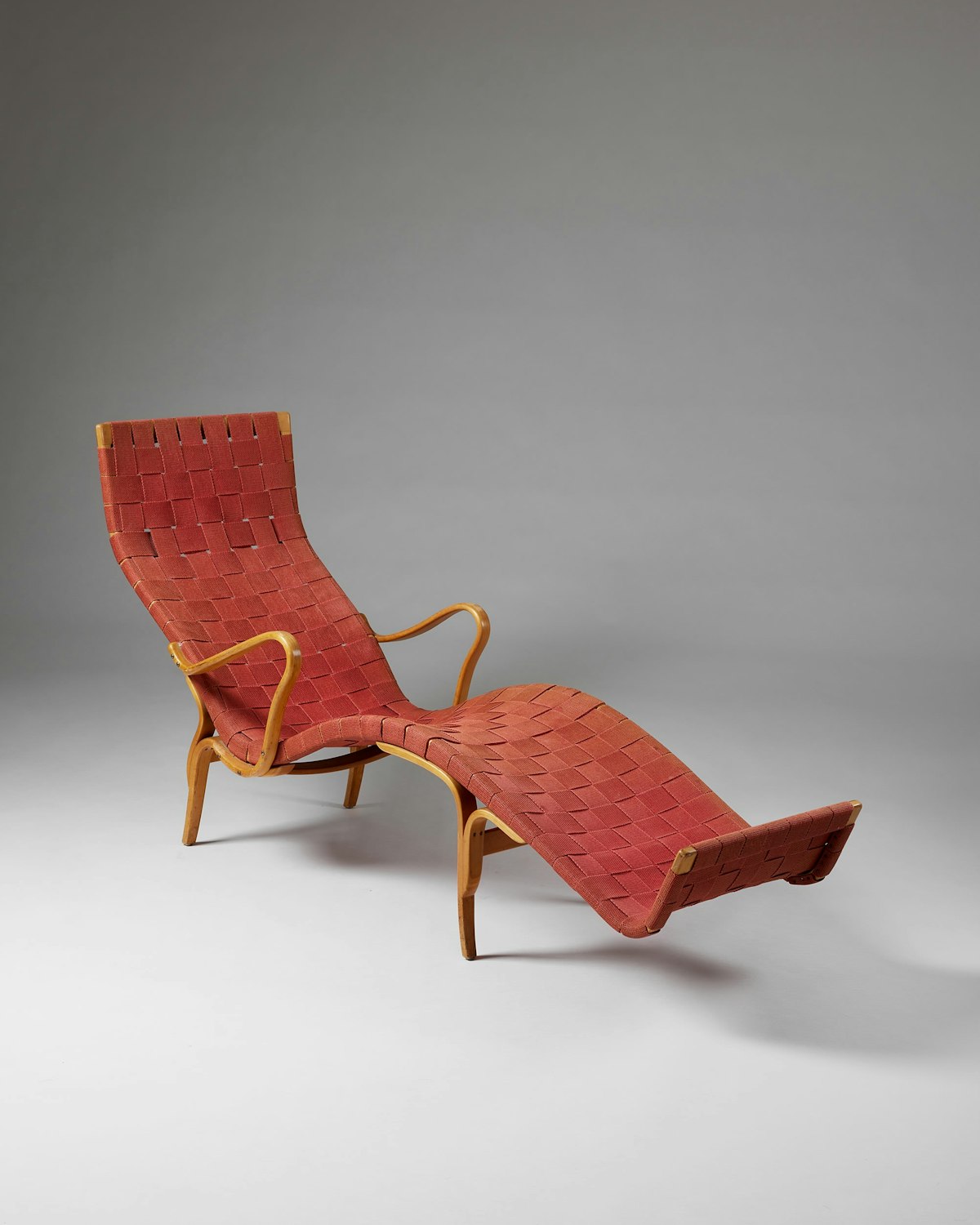 Lounge chair 'Pernilla 3' designed by Bruno Mathsson, Sweden, 1944