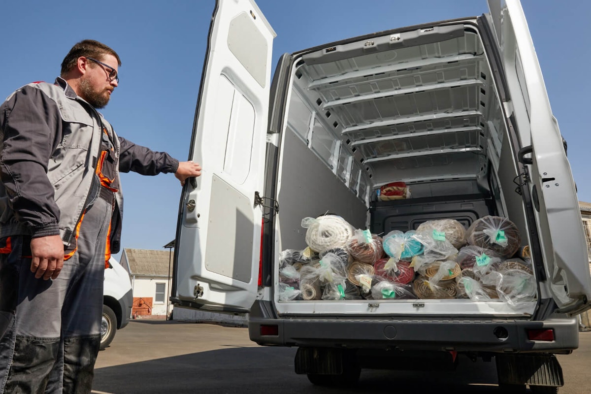 Man and Van vs Skip Hire - Which is Best For You