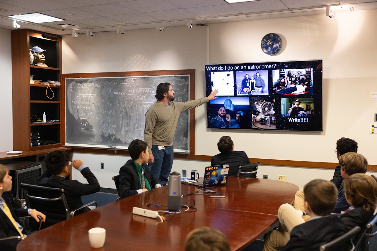 Signature Learning Experience: Digital Universe Field Study Begins
