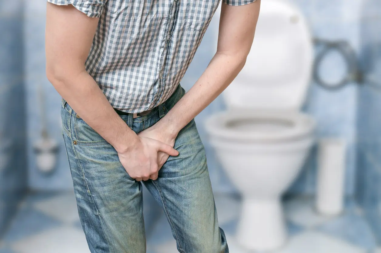 Fazer xixi toda hora é normal? Entenda as possíveis causas