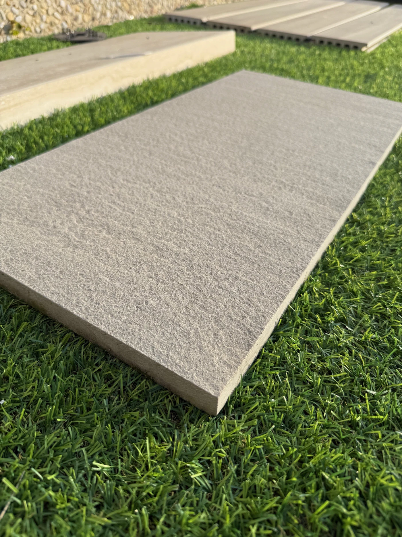 Pavimento in Pietra Arenaria naturale per esterno 30x60 cm RETTIFICATA - Pietre naturali ...