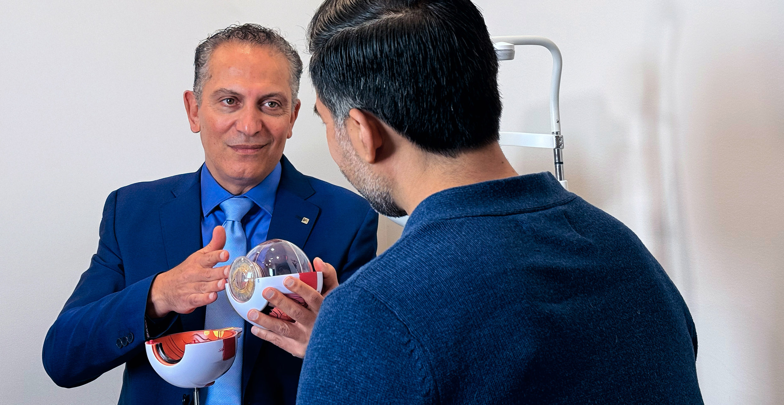 enVista Envy™ Trifocal | Premium Lens Cataract Surgery | Cohen Eye ...