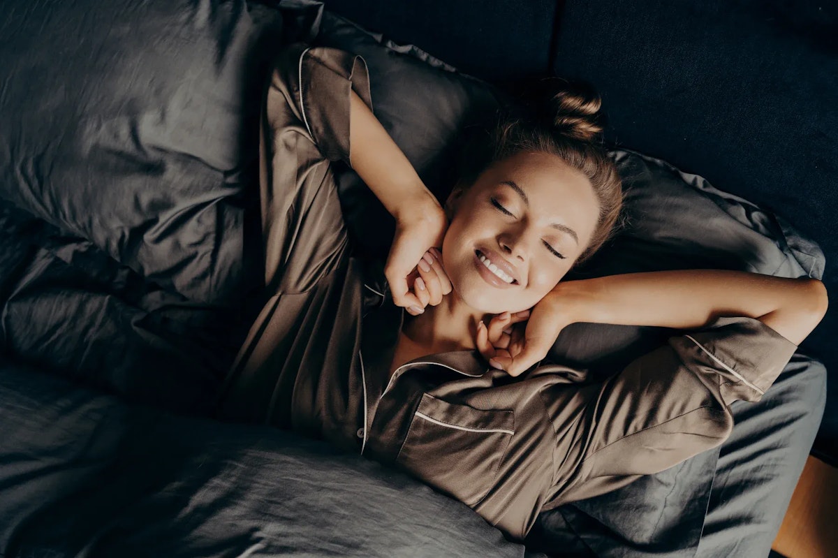 Relax & Unwind: 10 Nighttime Stretches Before Bed