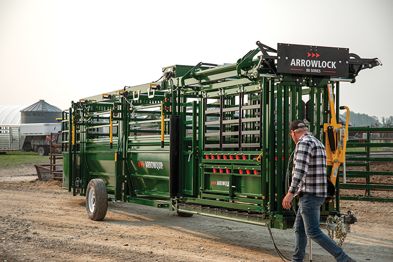 Cattle Equipment & Zero-Turn Mower Resources | Arrowquip