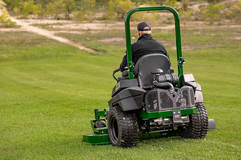YAKTA 320 Zero-Turn Riding Lawn Mower | Arrowquip