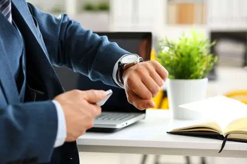 Tackling Poor Punctuality in the Workplace | Peninsula Canada