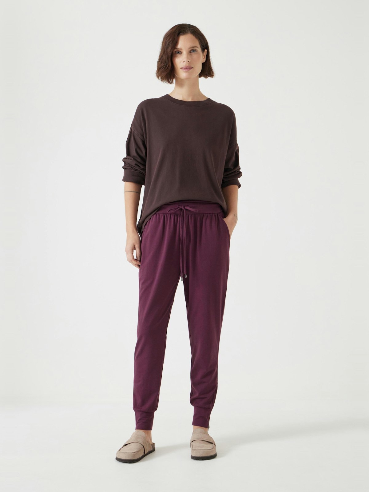 Amie Joggers | Deep Wine | hush