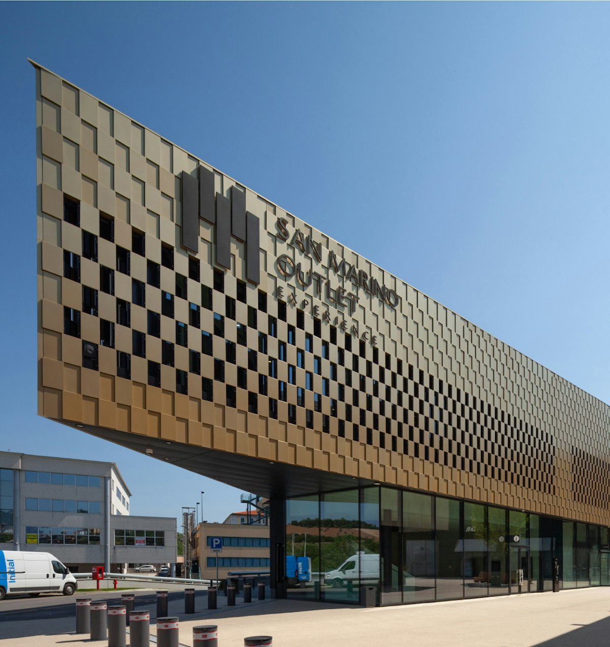 The Market Outlet | Colombo Costruzioni