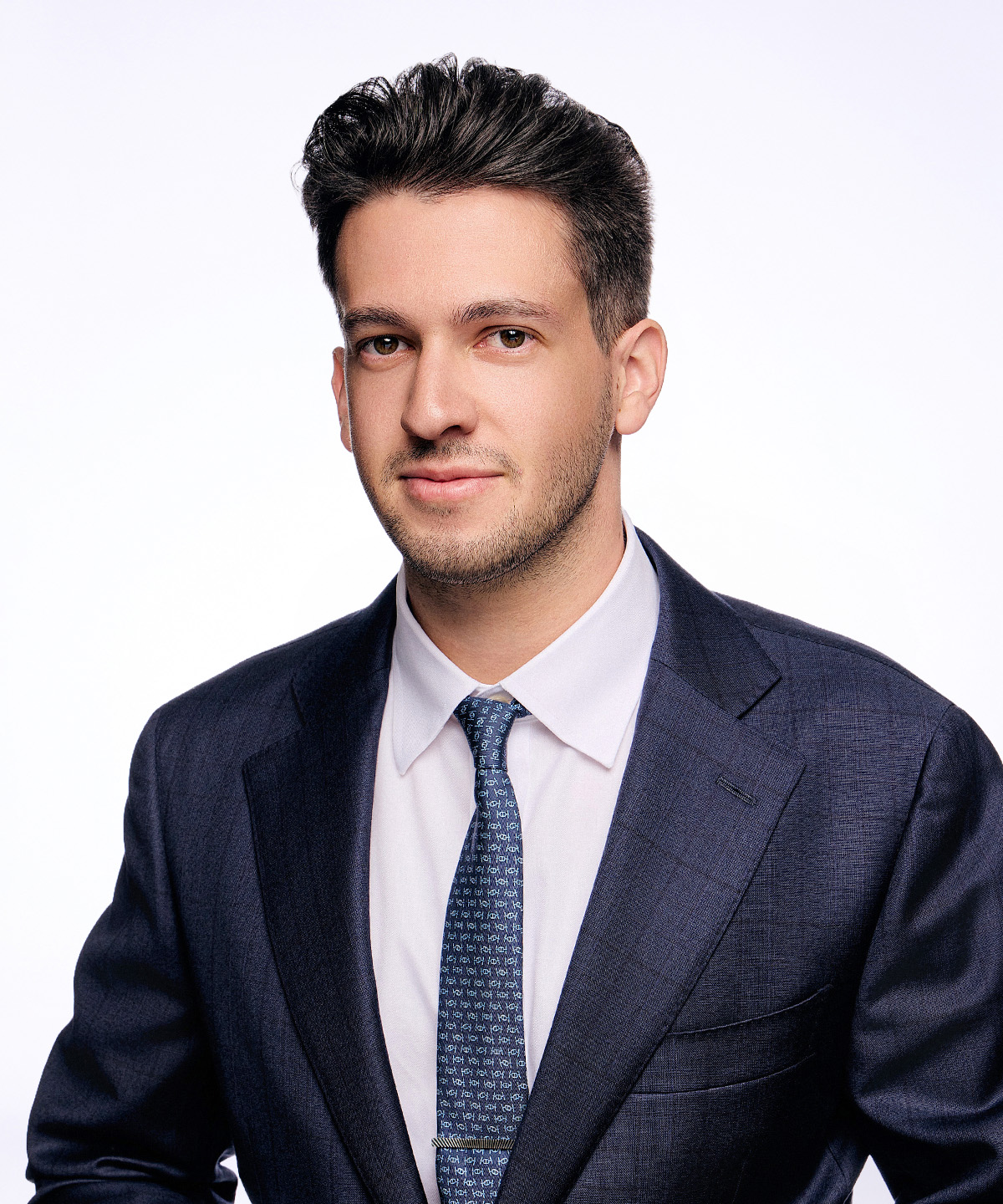 Daniel Gopstein, Esq. Associate Attorney | Quill & Arrow LLP