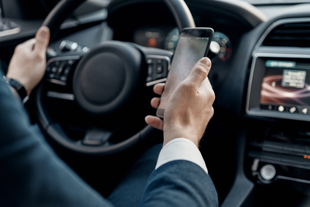 Cell Phone Driving Laws in Florida: What You Need to Know