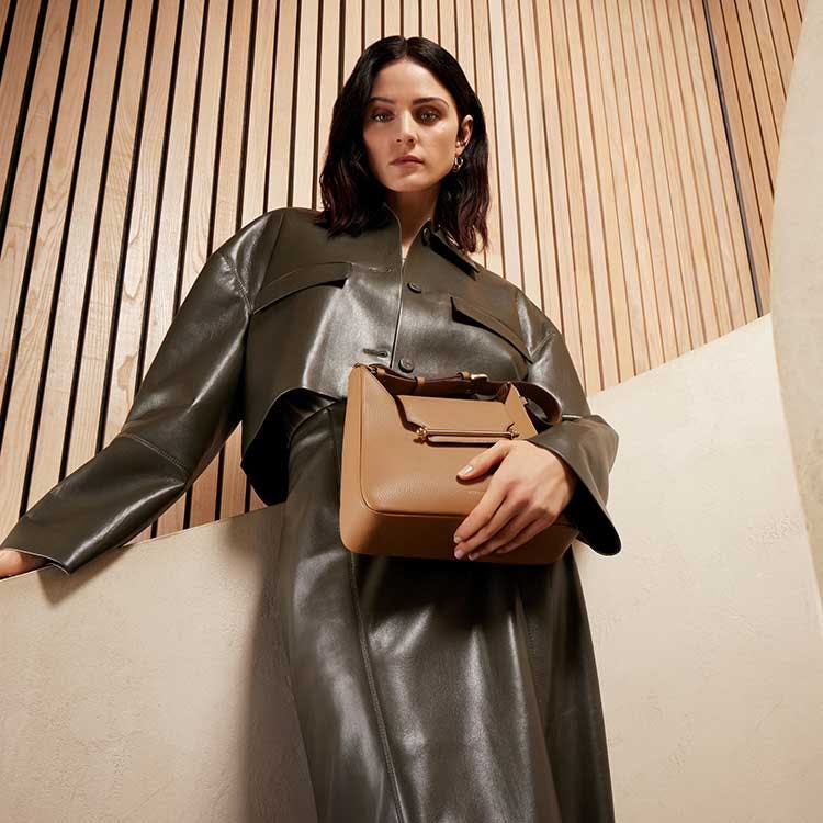 Strathberry - Lana Midi Bucket Bag - Leather Bucket Bag - Tan | Strathberry