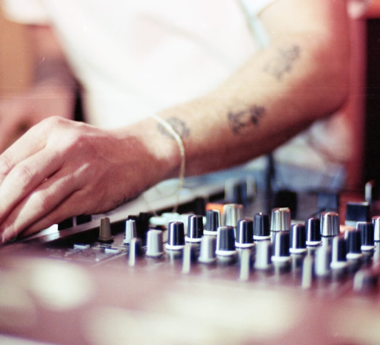 Leeds Recording Studios | Book from £11/h | PIRATE.COM