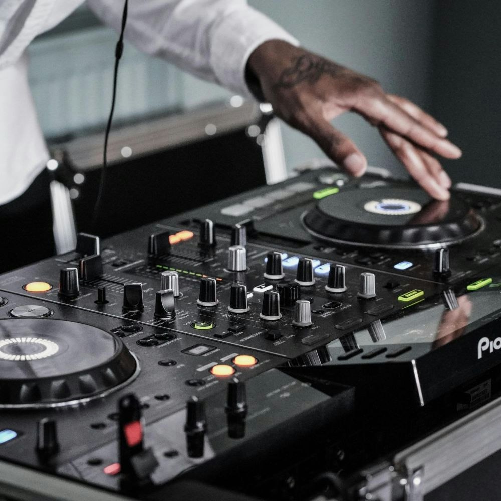 What Are The Different Types Of DJs?