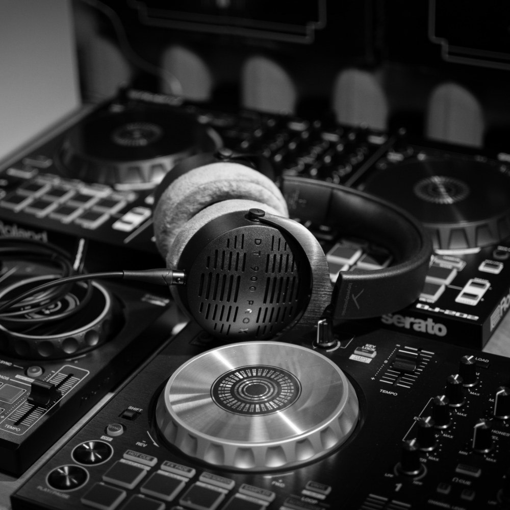 A Brief History Of DJing
