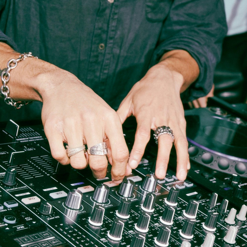 20 Essential Up-and-Coming Techno DJs