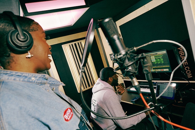 How To Use GarageBand: A Beginner’s Tutorial