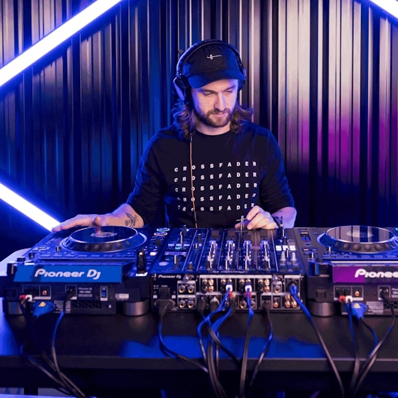 Learn to DJ - Crossfader DJ Course & Pirate DJ Studios | PIRATE.COM