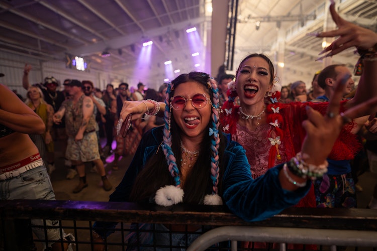 Logic Pro Tutorial: A Beginner’s Guide | PIRATE.COM