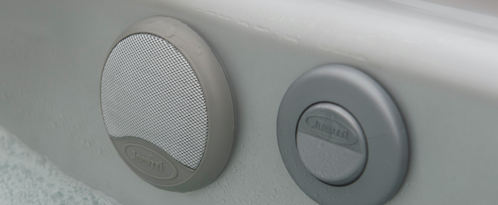 J-315™ | Small Portable Outdoor Spa | Jacuzzi®