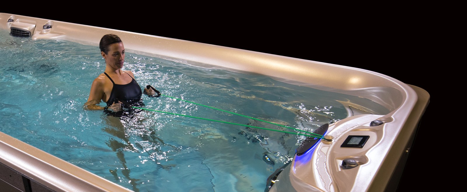 PowerActive™ 16 | Fitness Swim Spa Pool | Jacuzzi®