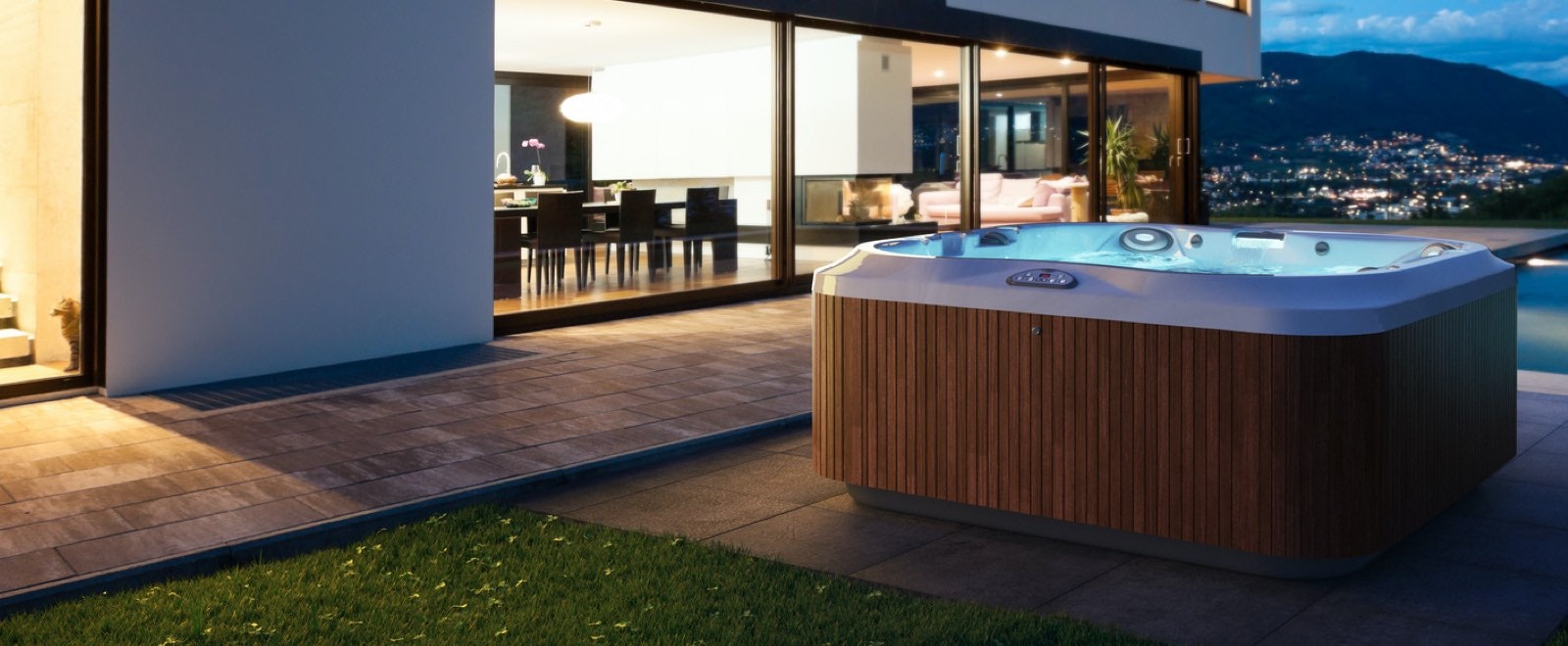 Why Jacuzzi? | Luxury Spas and Swim Spas | Jacuzzi®