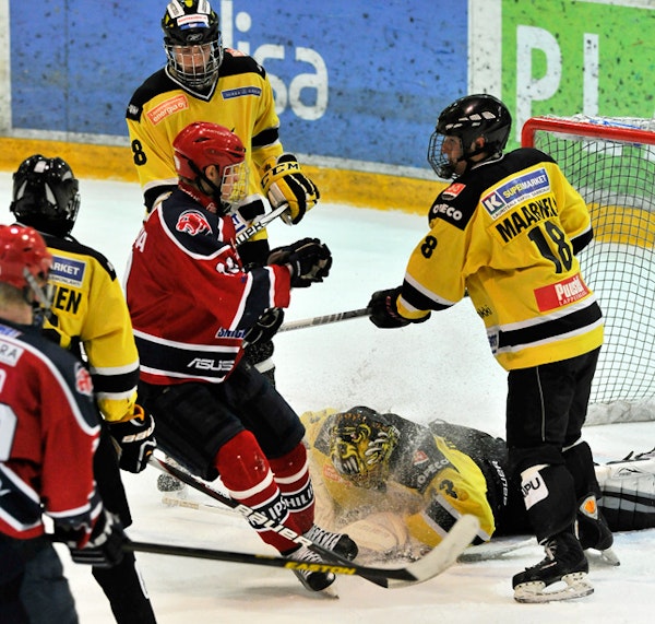 SaiPa-vahti hurjassa tulituksessa - 12 HIFK:n pelaajaa pisteille ...