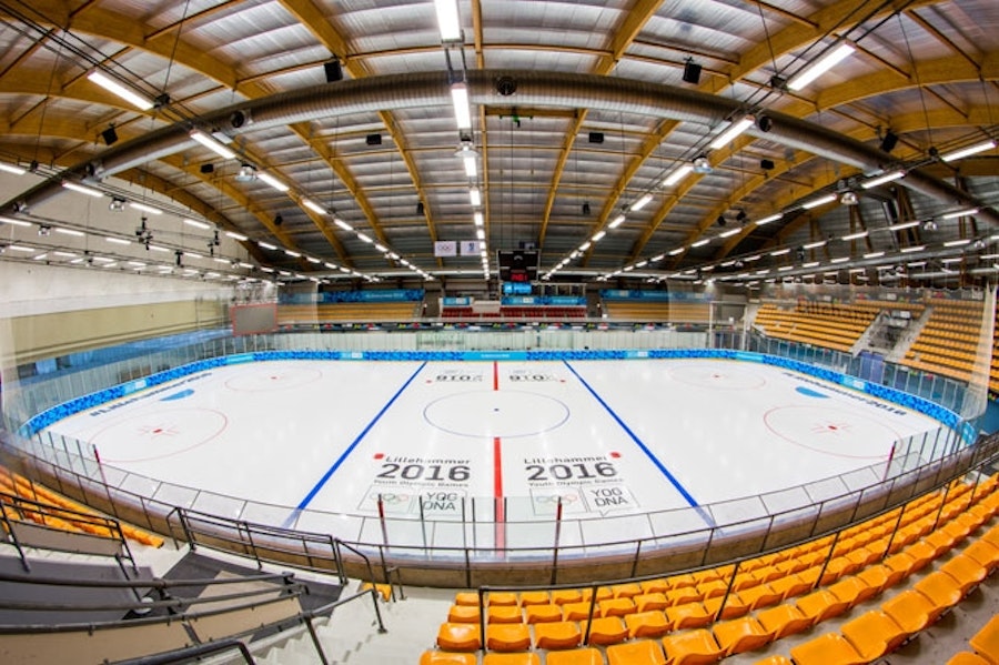 Tämä halli on Nuorten Olympialaisten jääkiekkoturnauksen päänäyttämö ...