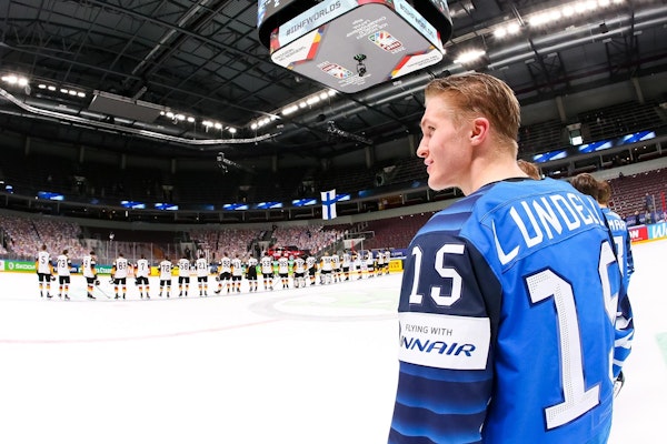 Anton Lundell oli Suomen paras pistemies samana vuonna sekä nuorten ...