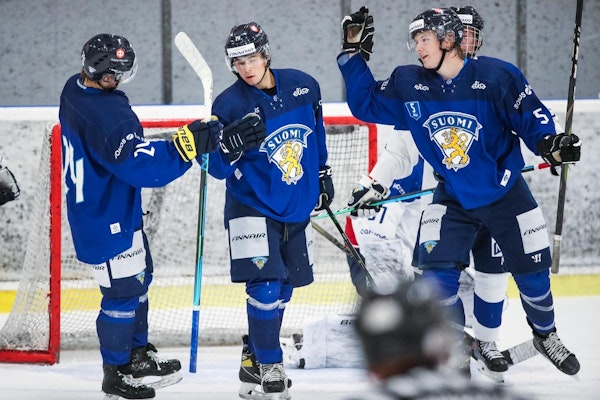 U19 kukisti U18:n leiriottelussa Vierumäellä – Näin ottelu eteni - Leijonat