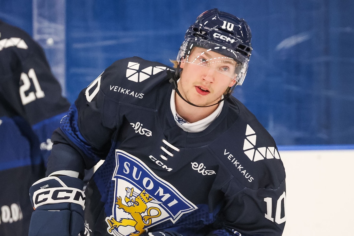 Nuoret Leijonat näillä kentällisillä maanantai-illan otteluun World ...