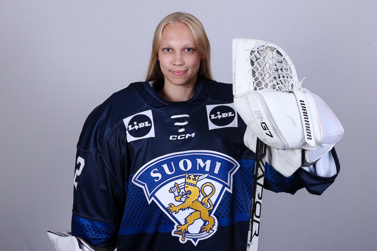 Tyttöleijonien maalivahti Emilia Piekkari: ”Jääkiekossa parasta on se ...