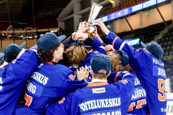 Eelis Uronen HIFK:n ratkaisijana – Ilves vietti maalijuhlia - Leijonat
