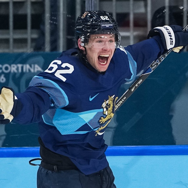 Artturi Lehkonen laukoi Suomen mitalipeleihin – Upea kiri käänsi ...