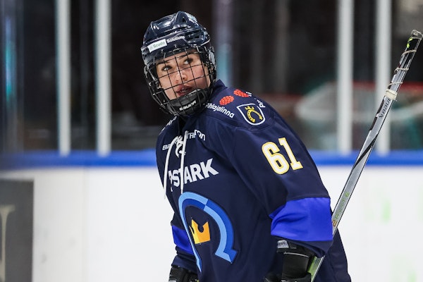 Kiekko-Espoo juhlii mestaruutta – Nuutinen tehoili, Haapaselle kymppi ...