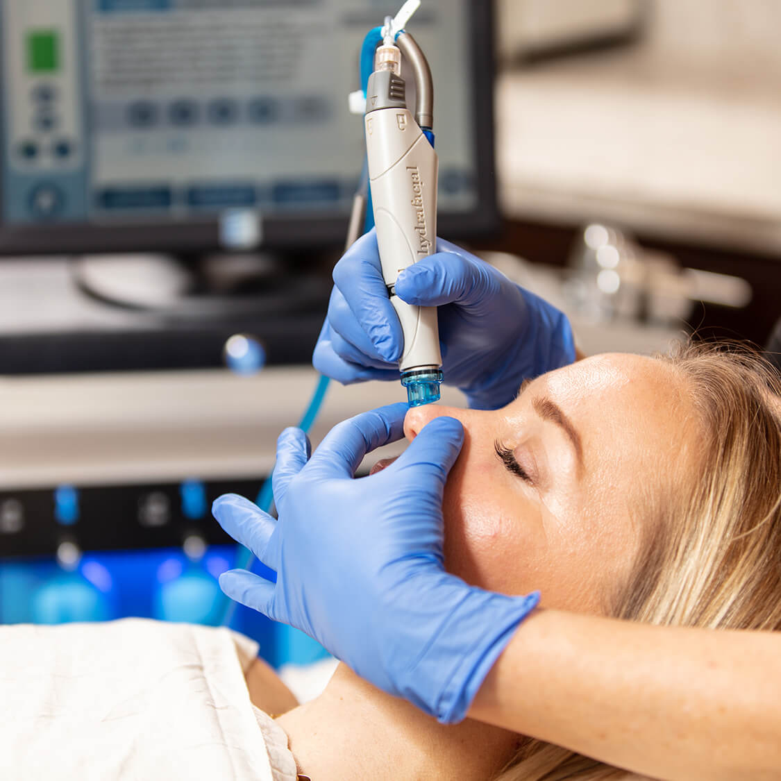 Deluxe Hydrafacial | Skin Matrx