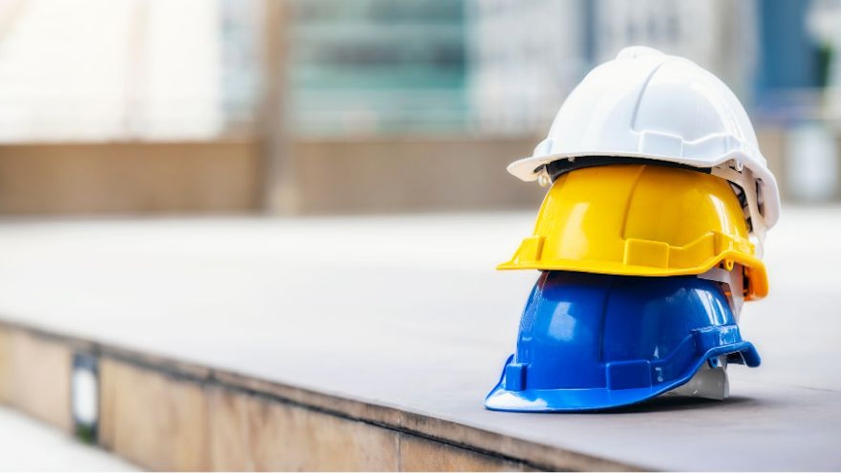 What do the colors of hard hats on construction sites mean? Safety ...