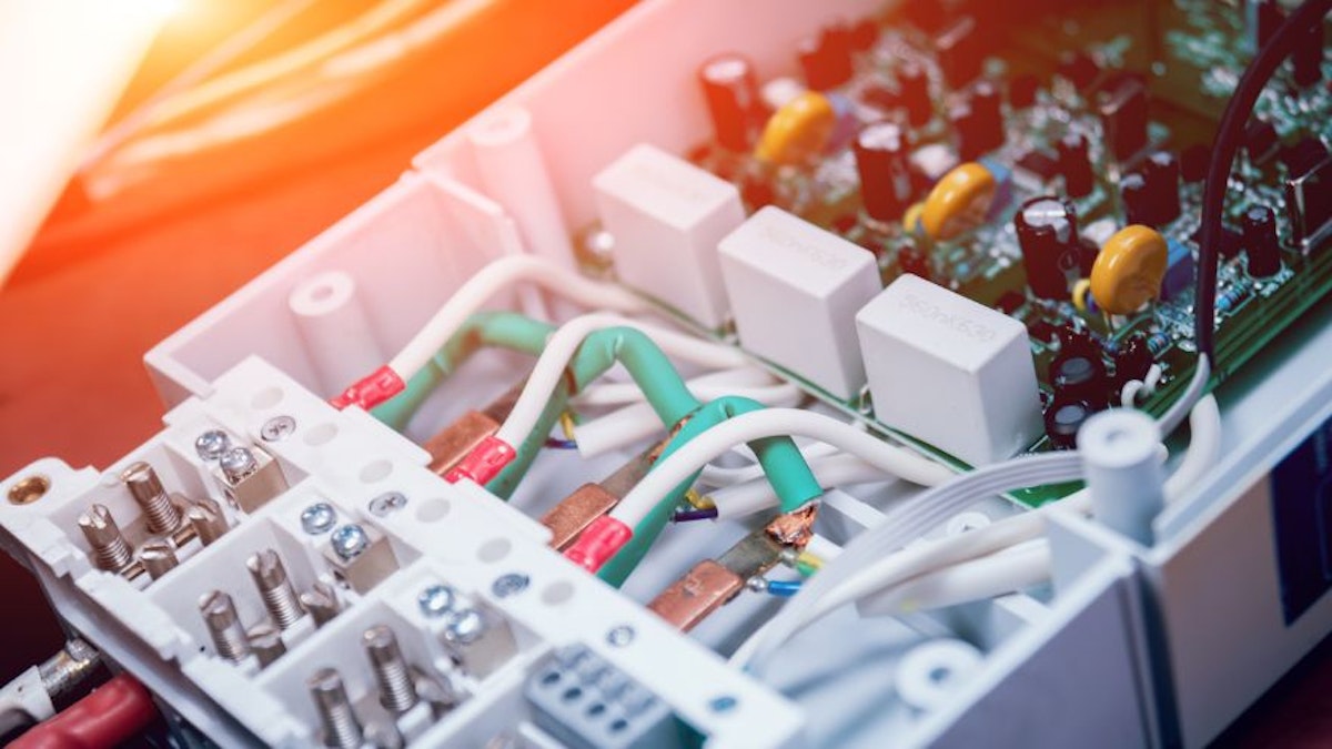 Surge protection with the HAGER SPD series — how to protect the ...
